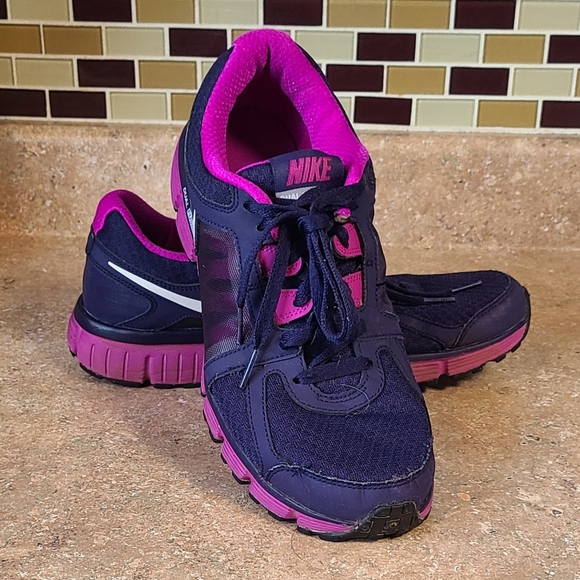 Nike | Shoes | Hardly Worn Nike Dual Fusion St2 Running Athletic Shoes ...